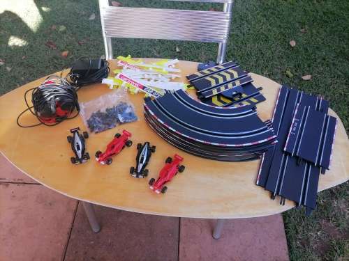 Sets - Vintage - Cartronic Scalextric - COMES WITH TRACKS, 4 SLOT CARS ...