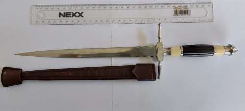 Knives & Daggers - Amazing!! Pieter van der Westhuizen dagger with ...