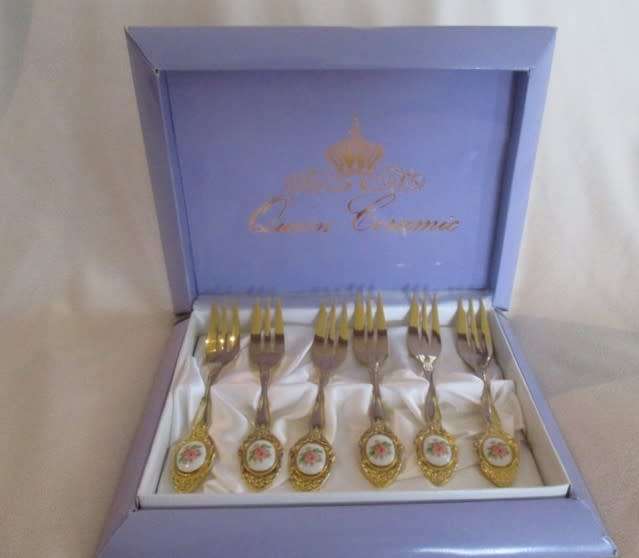 English Porcelain - Set 5 - six Eetrite 24ct gold plated cake forks ...