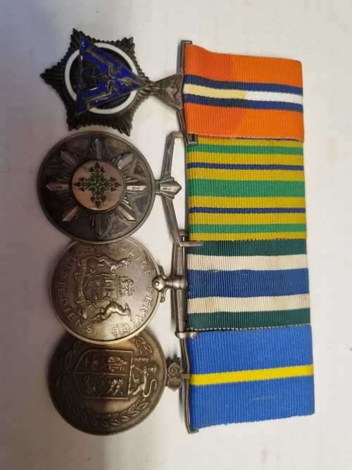 Other Medals - SAP Police Medal Group x4 to Van der Westhuysen was ...