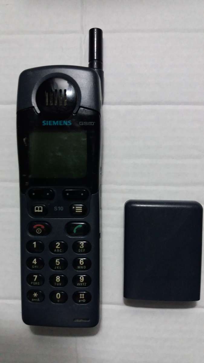 Telephones - Siemens S10 Very Rare 1998 first phone with a colour ...