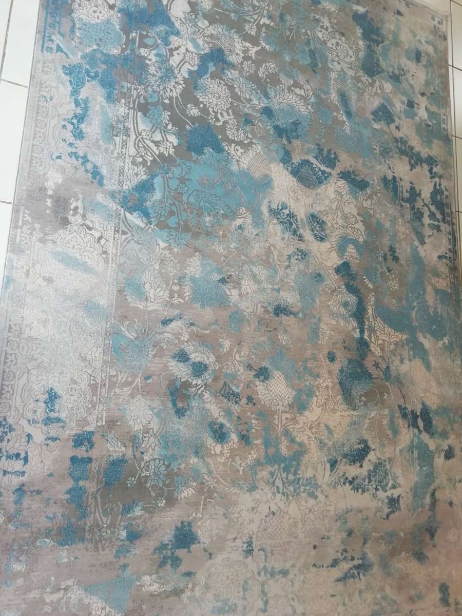 Rugs & Carpets - Beautiful , Vibrant , Modern , Excellent Quality ...