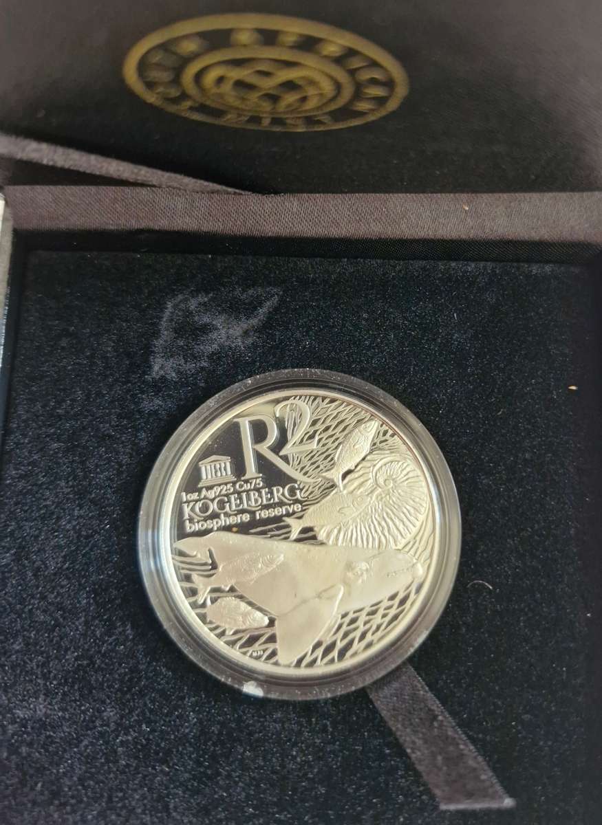 Special Circulation & Commemorative Coins - 2015 Silver R2 Cape ...