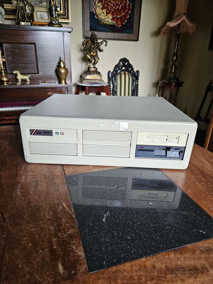 Vintage - Vintage ICL Computer Series 2000 a /12 for sale in ...