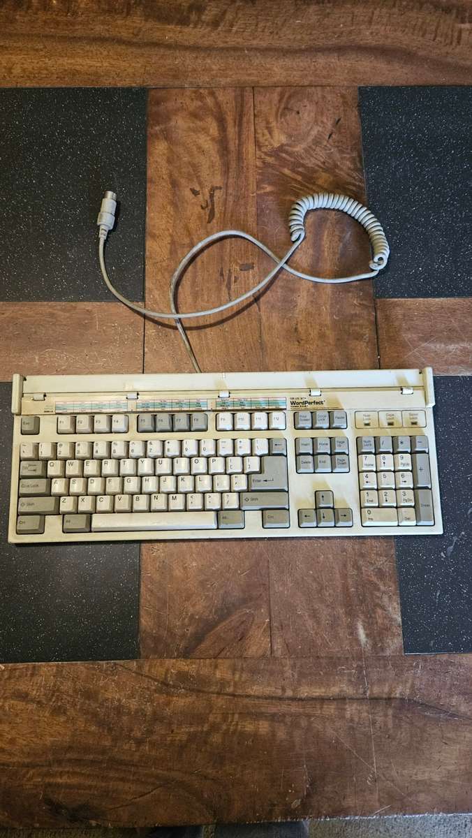 Vintage - Vintage Mecer Keyboard for sale in Johannesburg (ID:614713646)