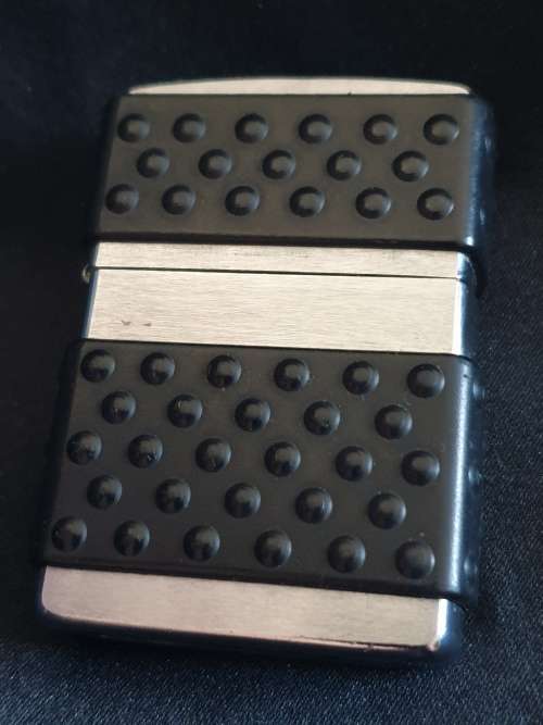 Smoking Accessories - Zippo 1999 black rubber grip regular chrome ...