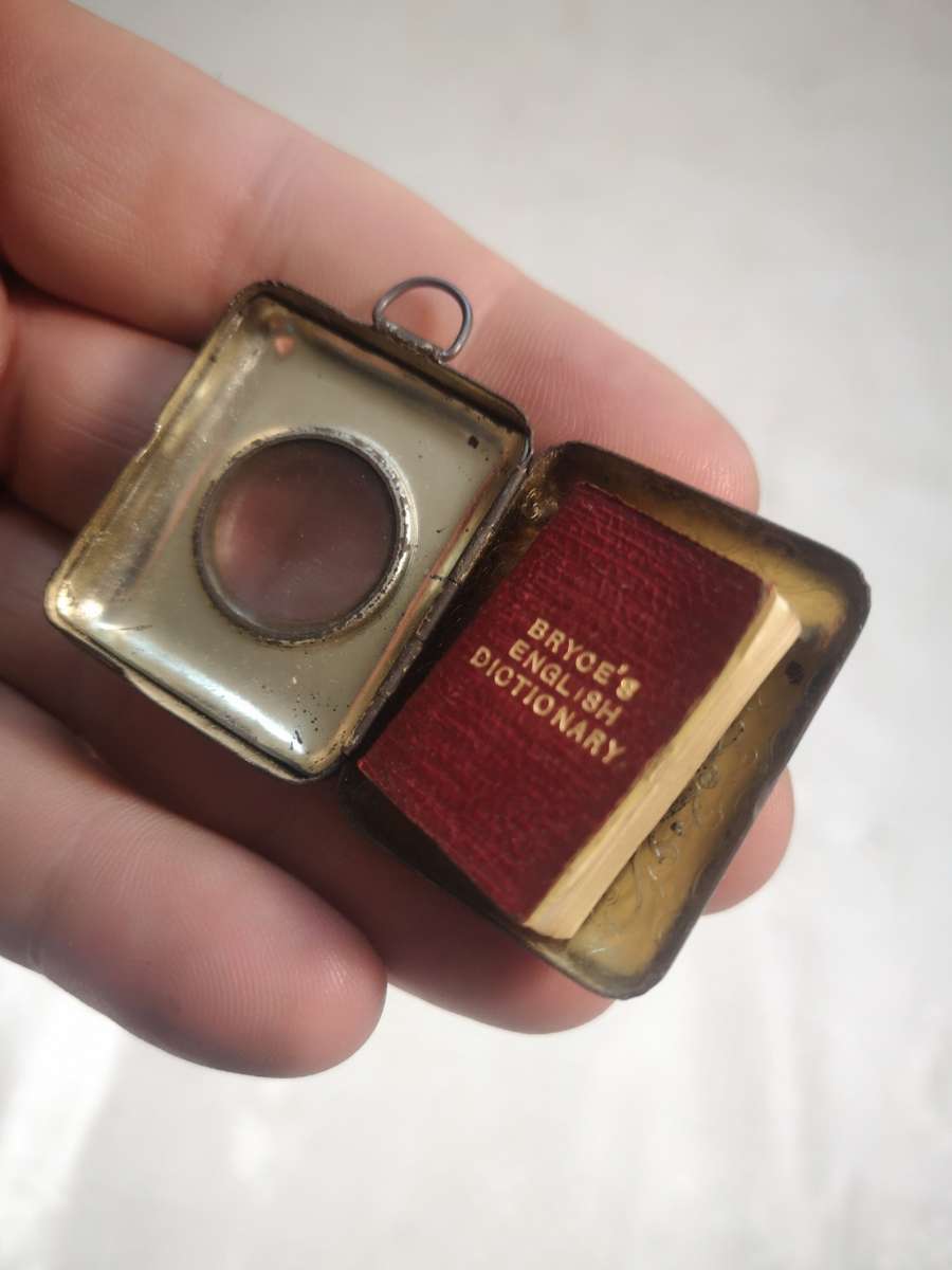 Antiquarian Books - `The smallest English dictionary in the world ...