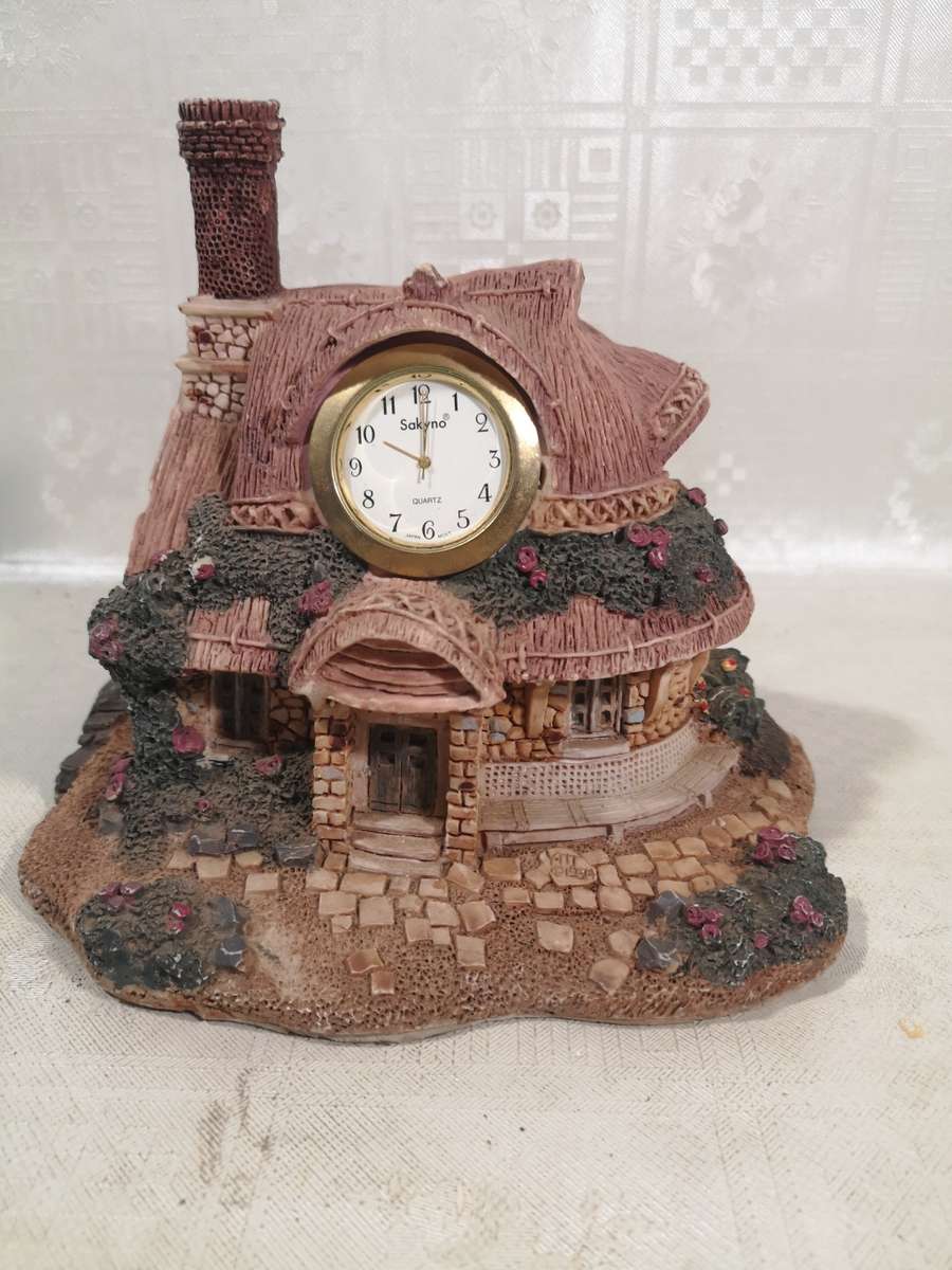 Mantel Clocks - Large Vintage English Cottage Village Clock Hand ...