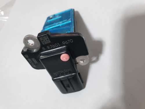 Other Air Flow & Fuel Delivery - Isuzu Original Hitachi Maf Sensor ...