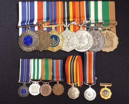 SADF & SANDF - SADF Medal Group With Southern Cross Full Size and ...