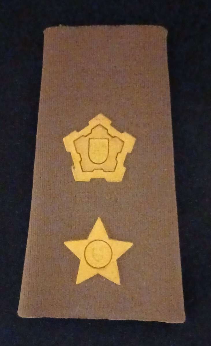 South African Army - SADF COMMANDANT RANK TUPPERWARE EPAULETTE R108 for ...
