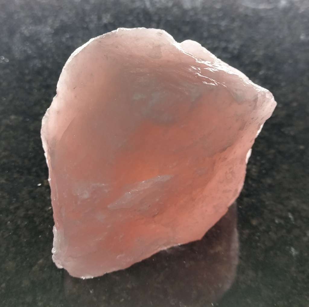 Rock Curios - Crystal Rock - Rose Quartz / The stone of Love ...