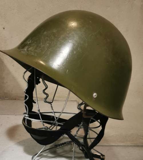 Headgear - RHODESIAN PARATROOPER/SELOUS SCOUTS, SAS JUMP HELMET was ...
