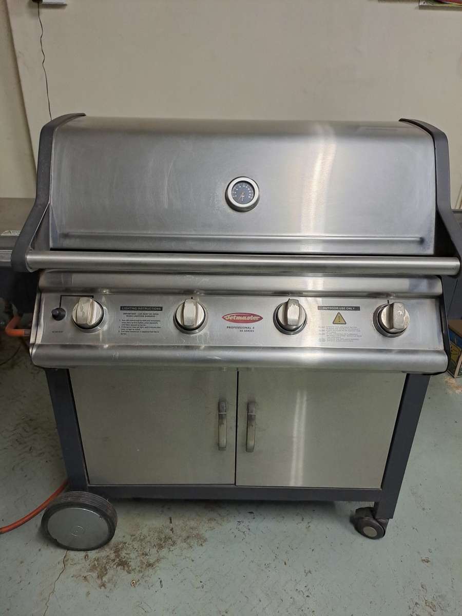 Braais - Jetmaster Professional 4 SS Series 4 burner with side burner ...
