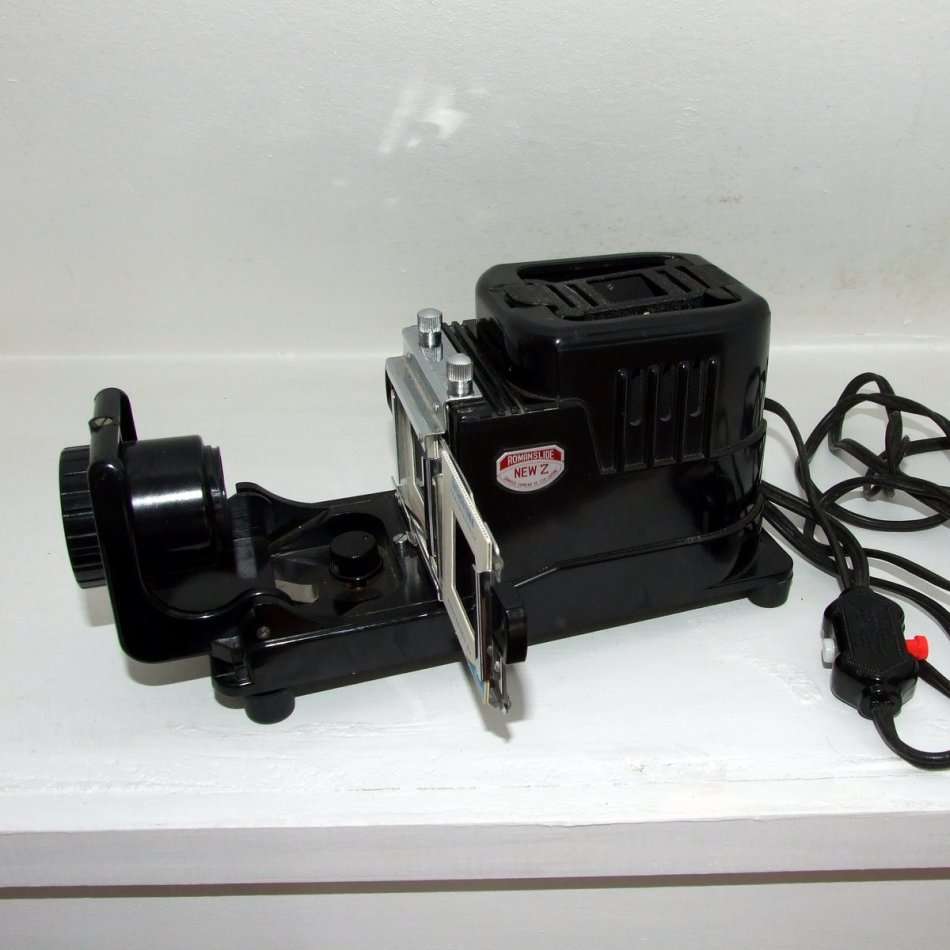 Projectors - 1950's Japanese ROMAN SLIDE NEW Z portable 35mm Slide ...
