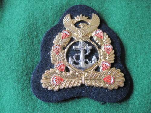 South African Navy - SOUTH AFRICA - SANDF - WARRANT OFFICER CAP BADGE ...