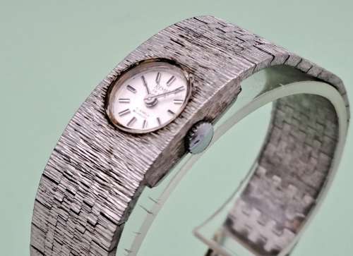 Women's Watches - Vintage Ladies Remex de Luxe Incabloc Mechanical ...