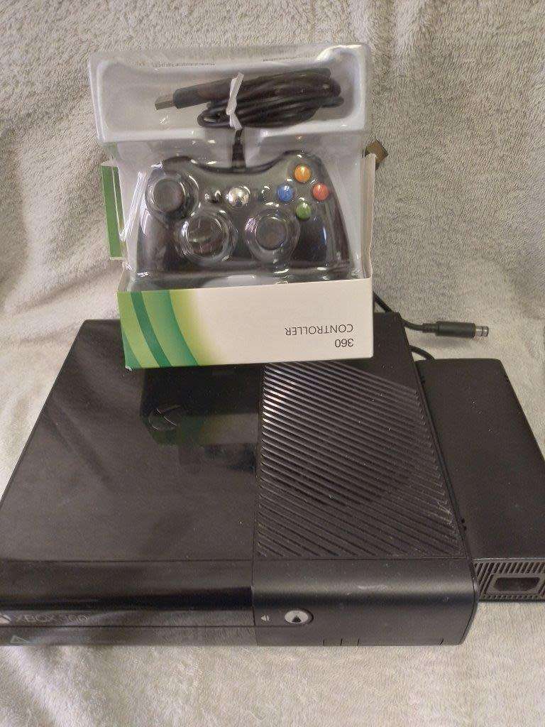 Xbox - Xbox 360 E Console + New Generic Wired Controller, PSU, HDMI ...