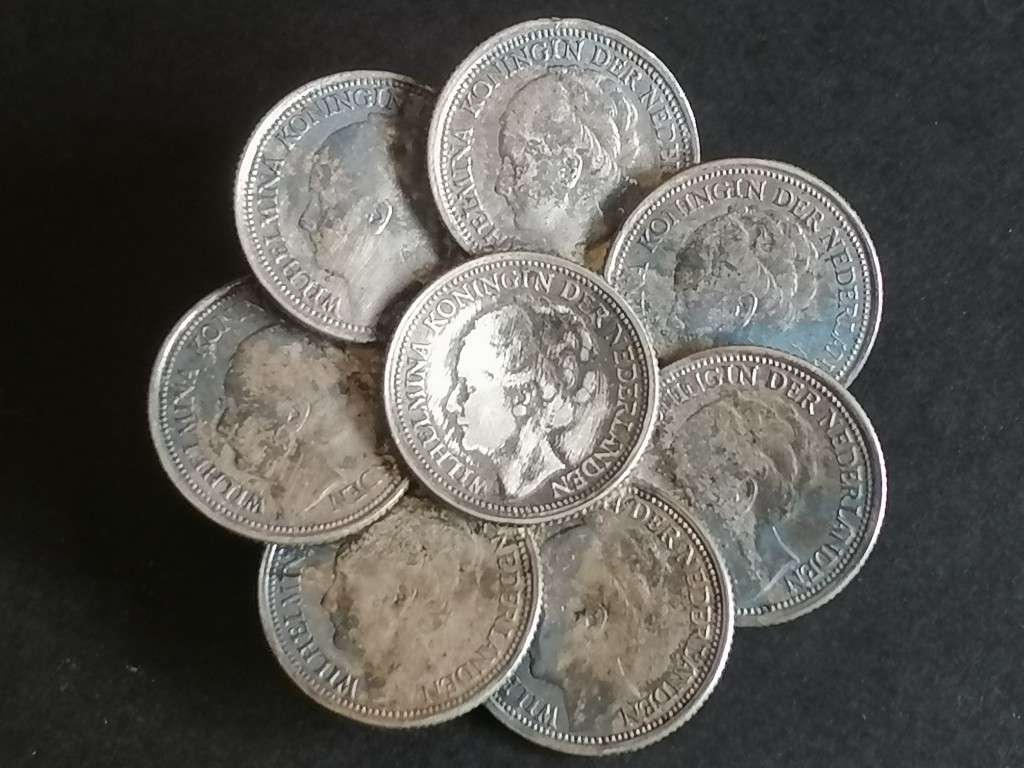 Brooches - VINTAGE SILVER COIN BROOCH - WEIGHT 14.6g - READ BELOW FOR ...