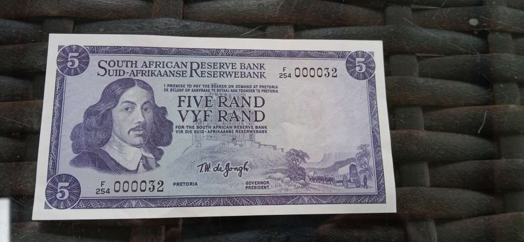 TW de Jongh - R5 Note Serial Number 000032 UNC was sold for R950.00 on ...