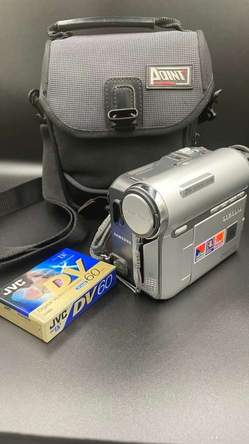 Camcorders - SAMSUNG DIGITAL CAMCORDER WITH MINI DV AND CARRY BAG ...