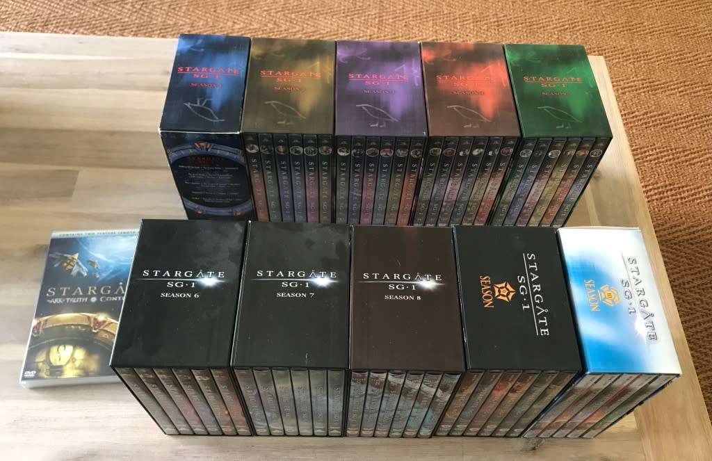 TV Series - Stargate SG-1 Season 1 to 10 box sets plus Arc of Truth and ...