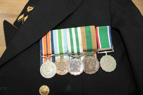 SADF & SANDF - SA Navy medals, badges and uniform - all R 2000!....see ...