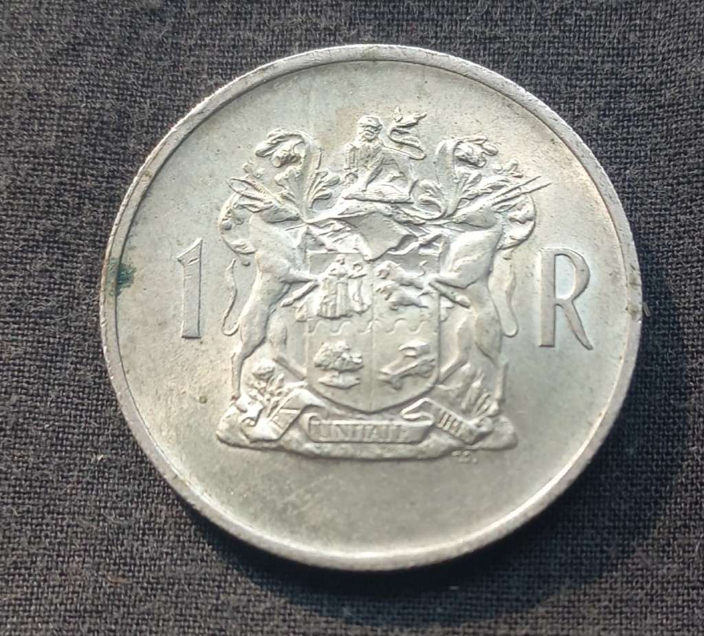 One Rand - 1969 R1 coin was sold for R184.00 on 15 May at 23:46 by JP 1 ...