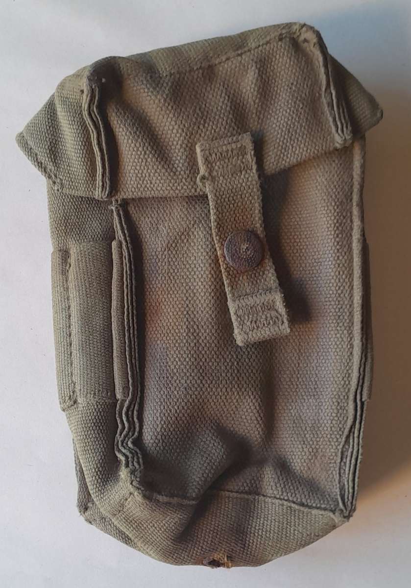 Kit - Vintage SADF R1 Magazine Border War Era Webbing Pouch. for sale ...