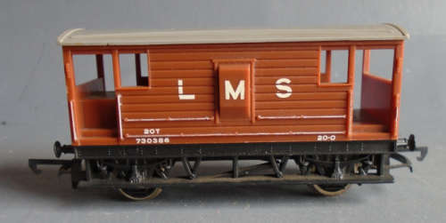 Rolling Stock - HORNBY OO SCALE LMS GUARDS VAN WITH LIGHT FITTINGS, SFF ...