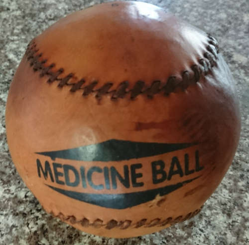 Balls - 1kg BAS 14" Medicine Ball - Unused - (Listed as 2nd Hand due to ...