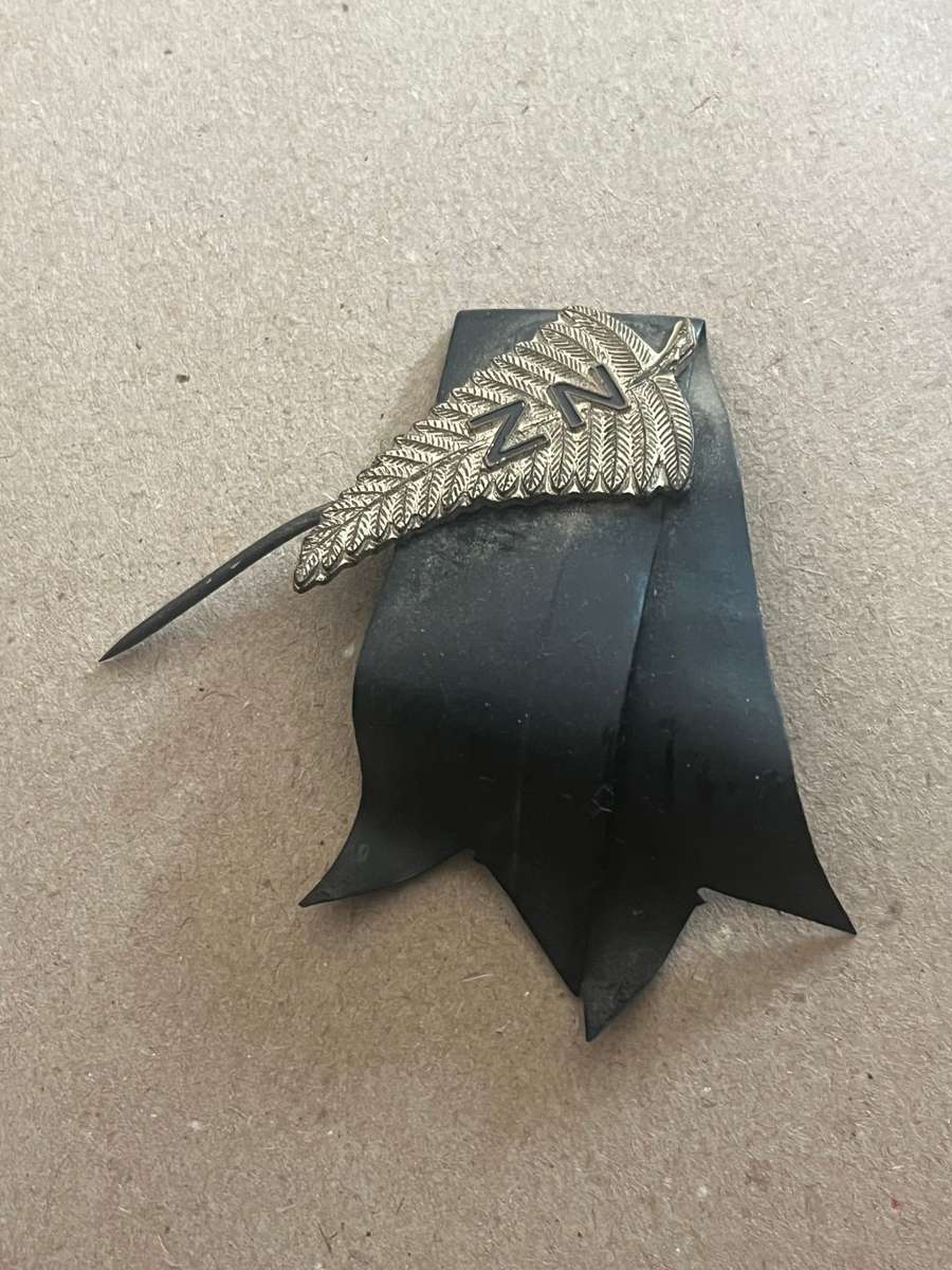 Sporting Memorabilia - Rugby Pin - Vintage All Blacks Rugby Pin for ...