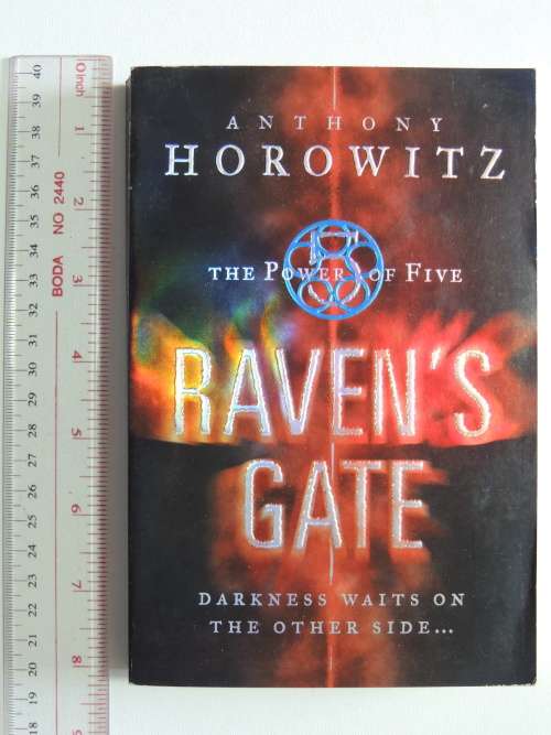 Science Fiction & Fantasy - The Power of Five - Raven`s Gate - Anthony ...