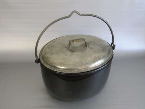 Enamelware - Very large vintage Judge Ware 3 Gallon Enamel hanging ...