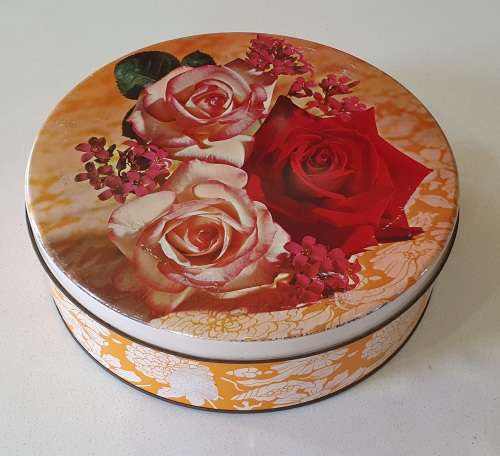 Tin - PYOTTS 1 kg biscuits tin as per photos for sale in Bloemfontein ...