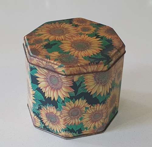 Tin - Sunflower tin as per photos was listed for R45.00 on 22 Sep at 20 ...