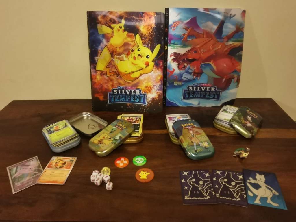 Trading Cards - Pokémon Madness with Loads of Accessories and Over 500 ...