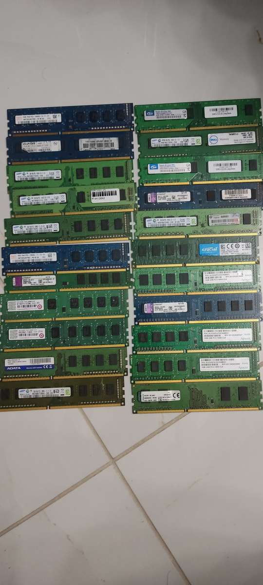 Memory (RAM) - 22x 2gb DDR3 Ram sticks for sale in Cape Town (ID:616700665)