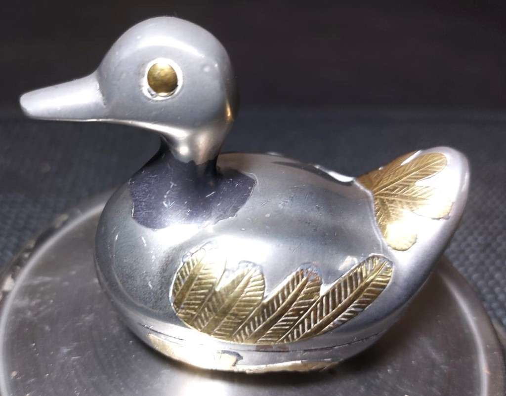 Metal - HEAVY PEWTER / LEAD DUCK TRINKET BOX WITH BRASS DETAIL ON EYES ...