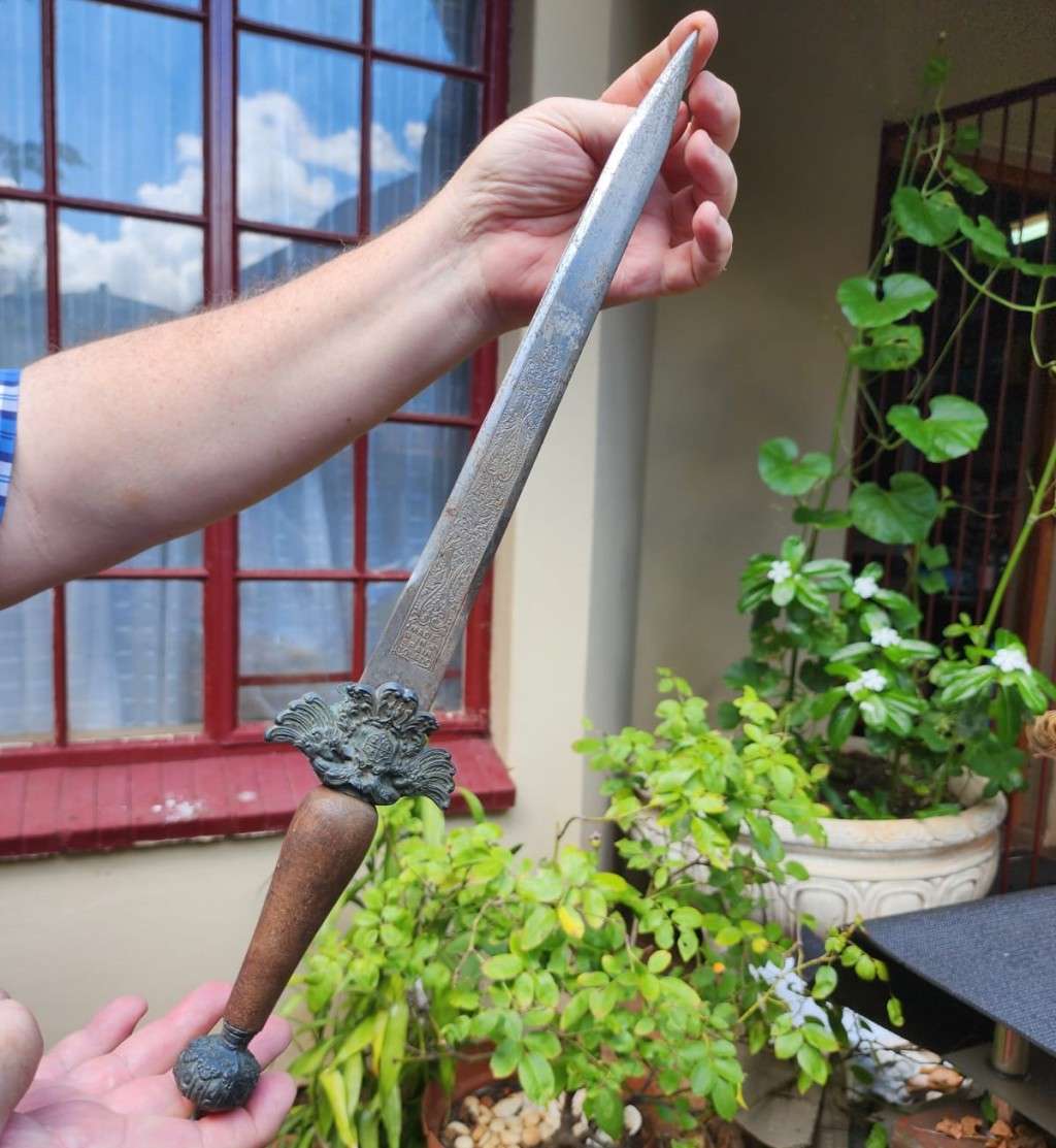 Knives & Daggers - Vintage Engraved Spanish Toledo Main-Gauche Type ...