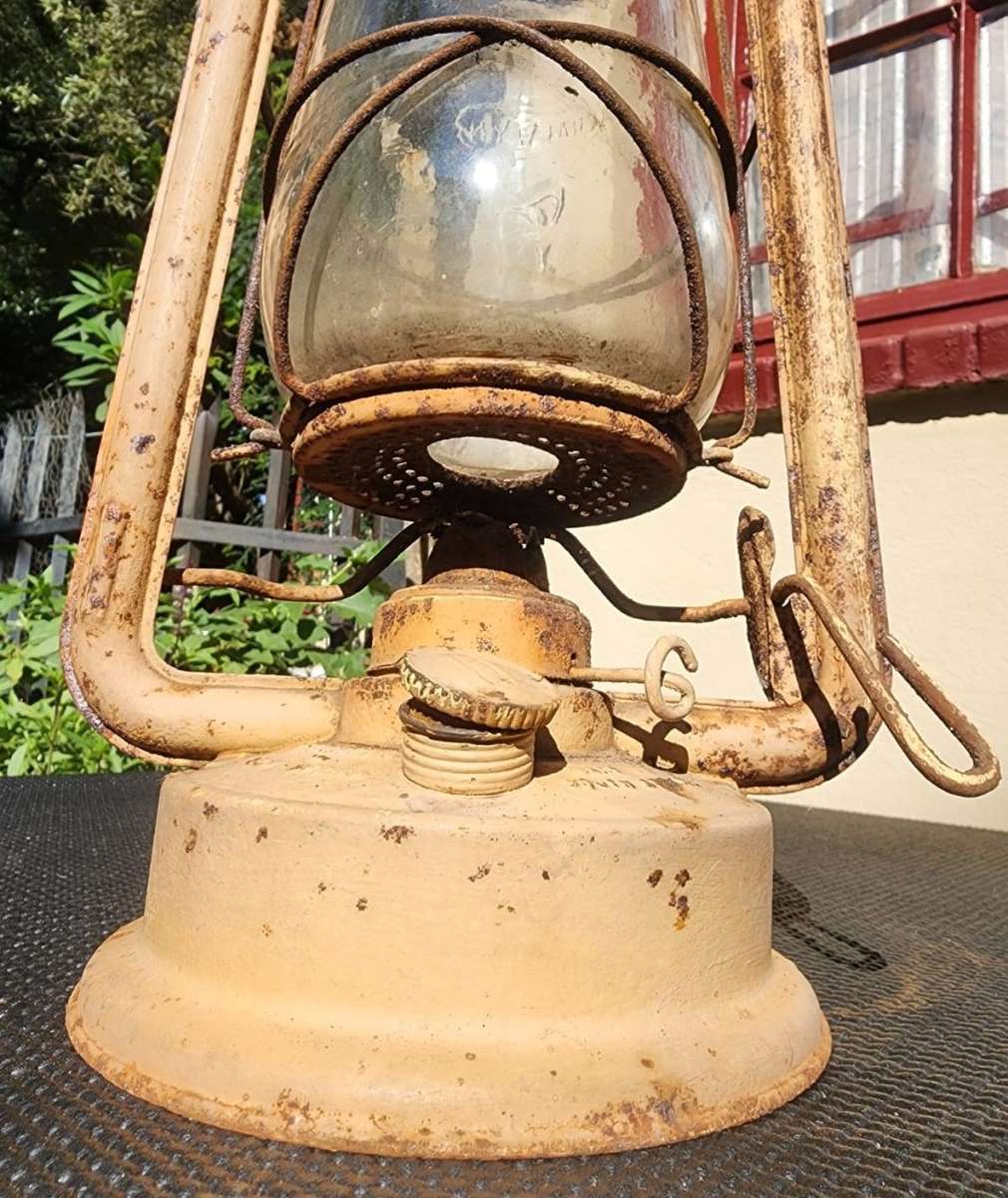Lamps & Lanterns - Chalwyn Pilot Tubular Hot Blast Kerosene Lamp 1960s ...