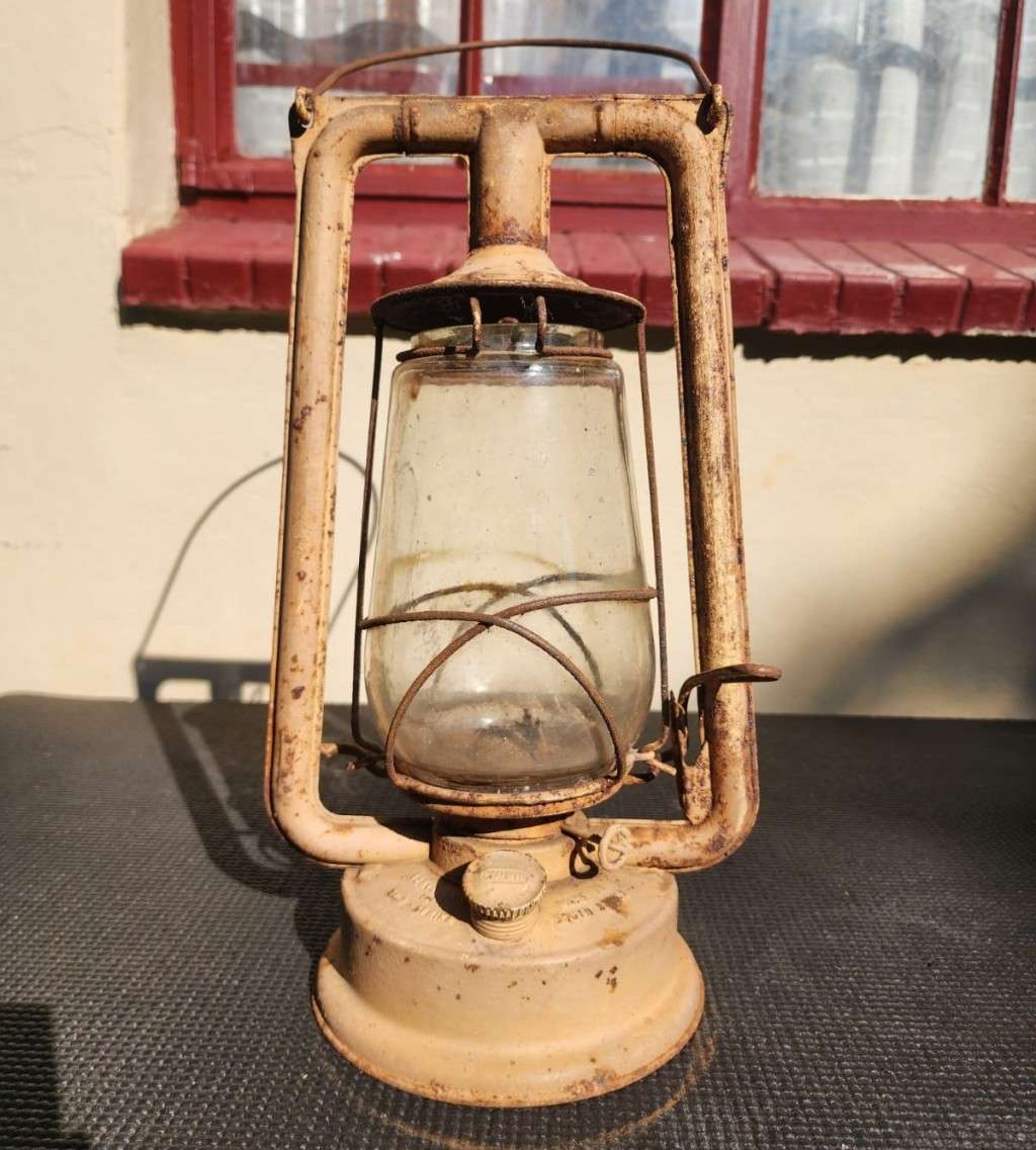Lamps & Lanterns - Chalwyn Pilot Tubular Hot Blast Kerosene Lamp 1960s ...
