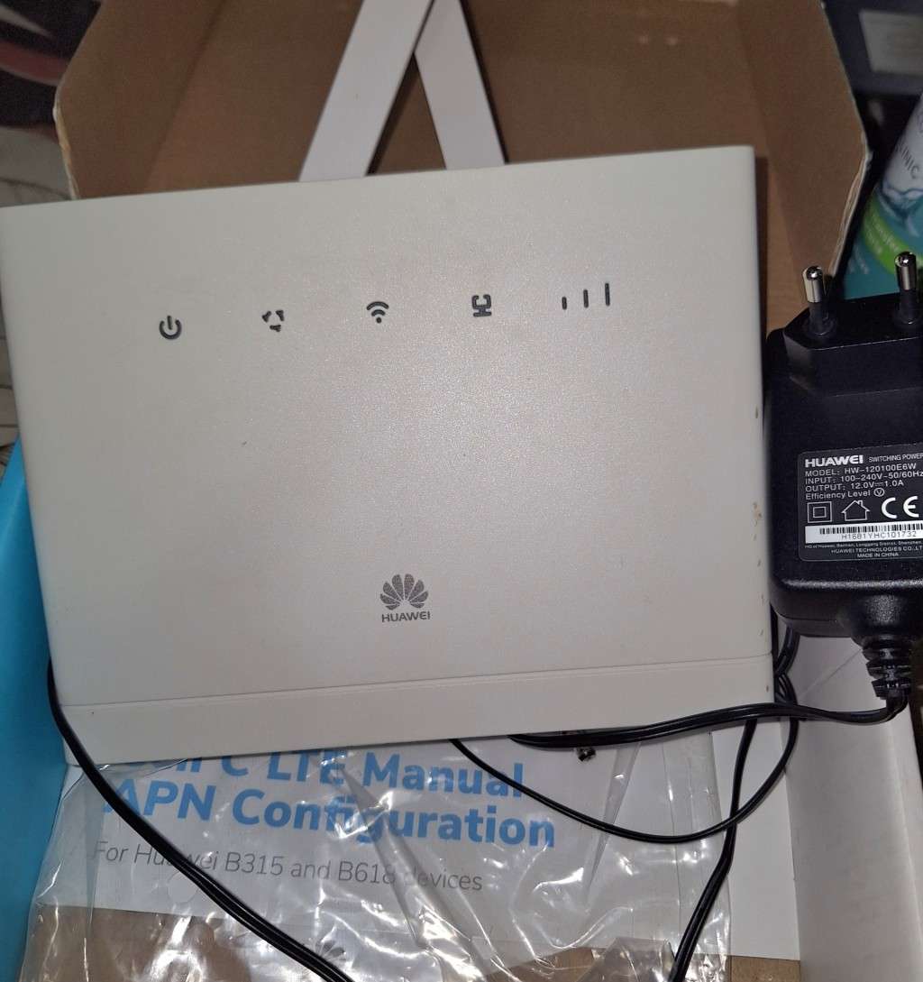 Wireless Routers - Huawei B315 LTE WiFi Router - White for sale in ...