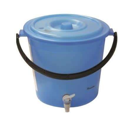 Kettles - Pineware Water Heating Bucket was sold for R81.00 on 3 Jun at ...