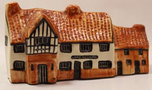 English Porcelain - Lord Nelson Pub Reedham Norfolk Porcelain Ornament ...