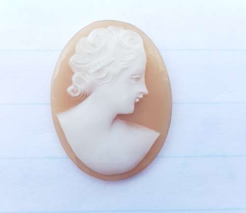 Other Vintage & Antique Jewellery - Beautiful very detailed Cameo Top 2 ...