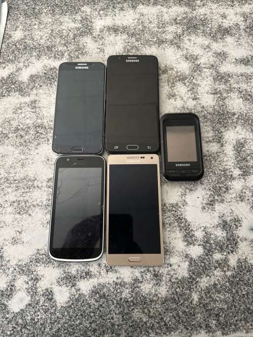 Other Smartphone Brands - Old phones was sold for R200.00 on 5 Apr at ...