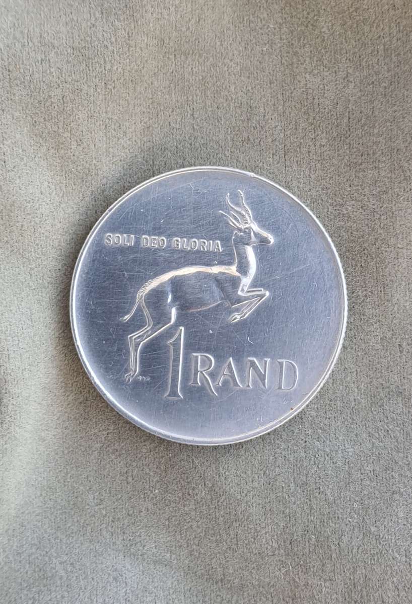 One Rand - #17 - 1966 SOLI DEO GLORIA R1 JAN VAN RIBEECK .800 SILVER ...