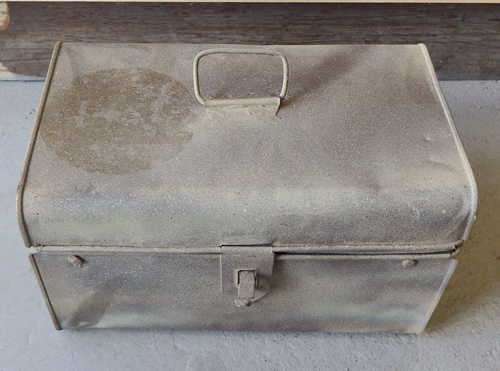Tin - Old tin trommel made from old oil can - 15 x 24 cm for sale in ...