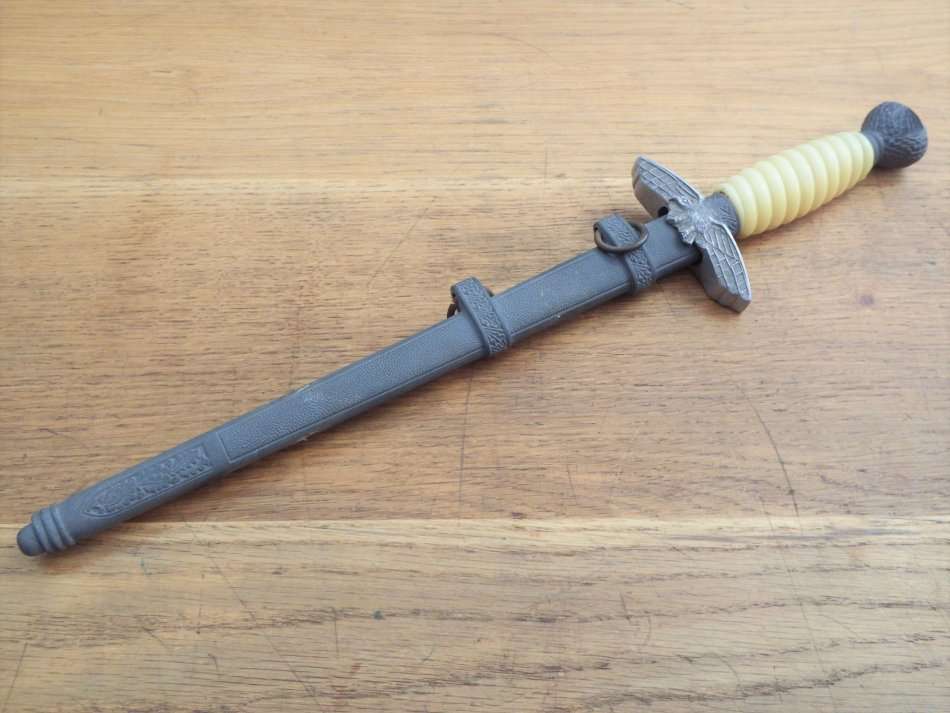Knives & Daggers - Replica German WW2 Luftwaffe dagger - 42cm was ...